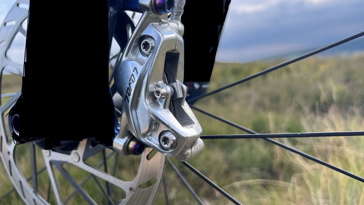 SRAM Level Ultimate Stealth 4-Piston brake review | Bike Perfect