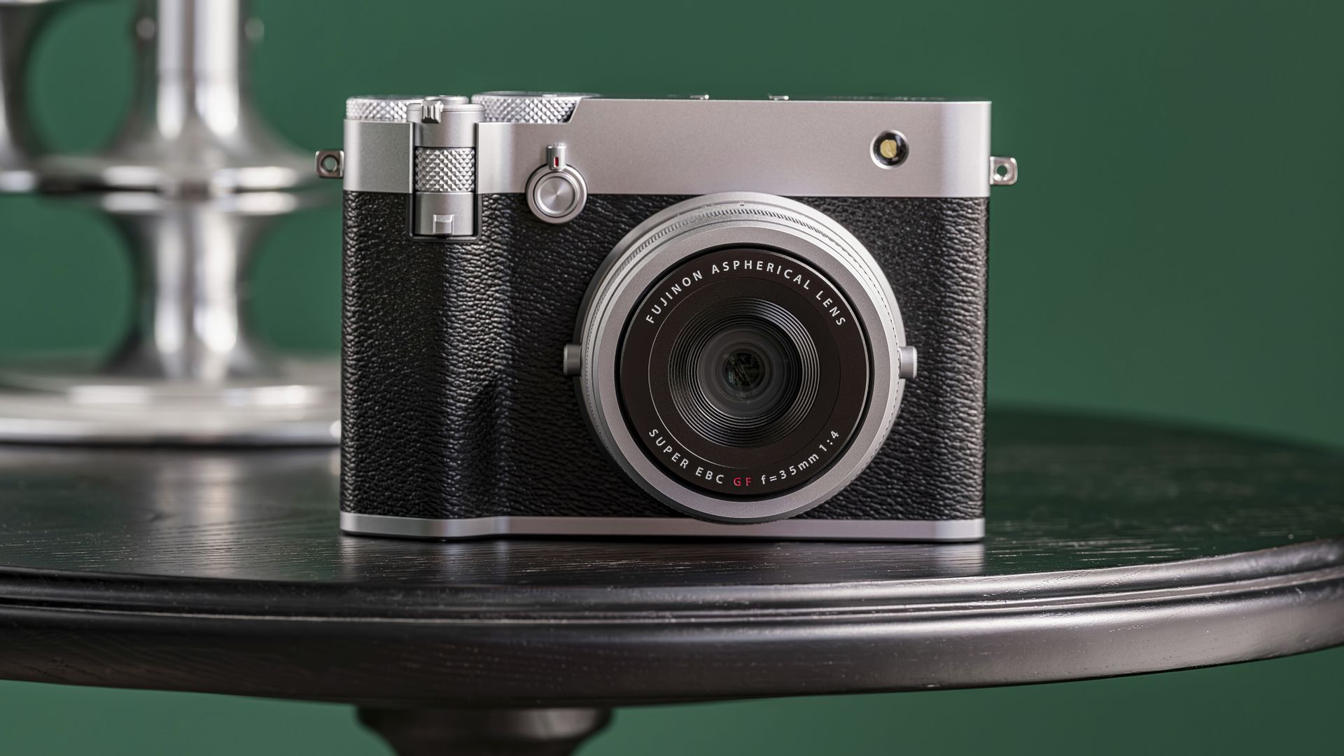 From 102MP powerhouses to retro rebirths, these 3 compact cameras won ...
