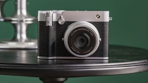 From 102MP powerhouses to retro rebirths, these 3 compact cameras won ...
