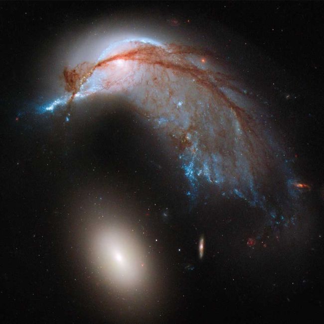 When Galaxies Collide: Photos of Great Galactic Crashes | Space