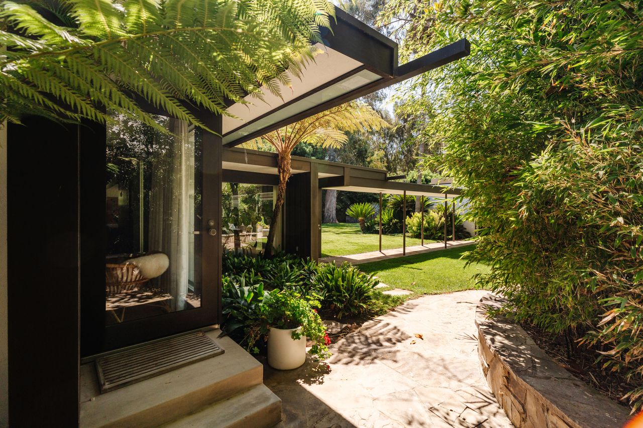 Richard Neutra's Case Study House #20 is for sale in Pacific Palisades ...