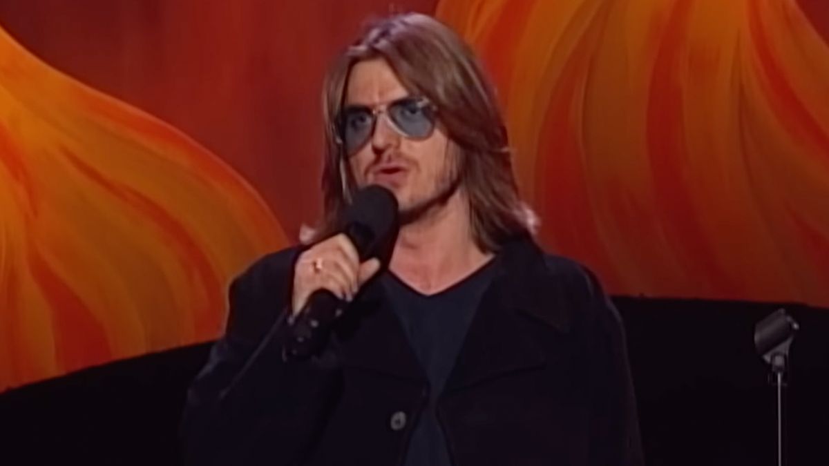 32 Hilarious Mitch Hedberg Jokes | Cinemablend