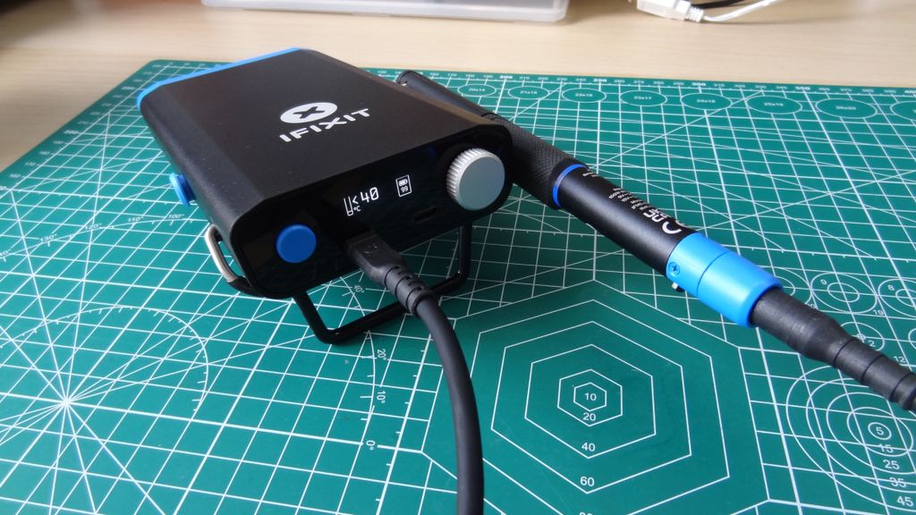 Ifixit Fixhub Portable Soldering Station Review: Take the heat with you ...