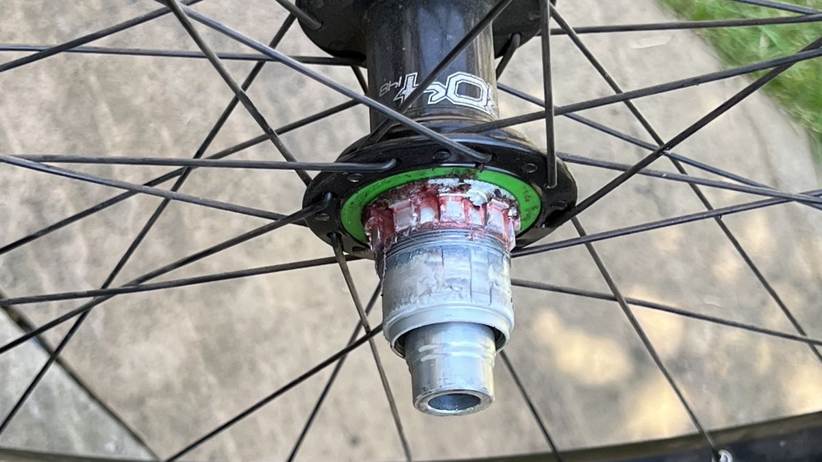 Hope Fortus SC 30 wheelset review – budget trail wheels with Hope's ...