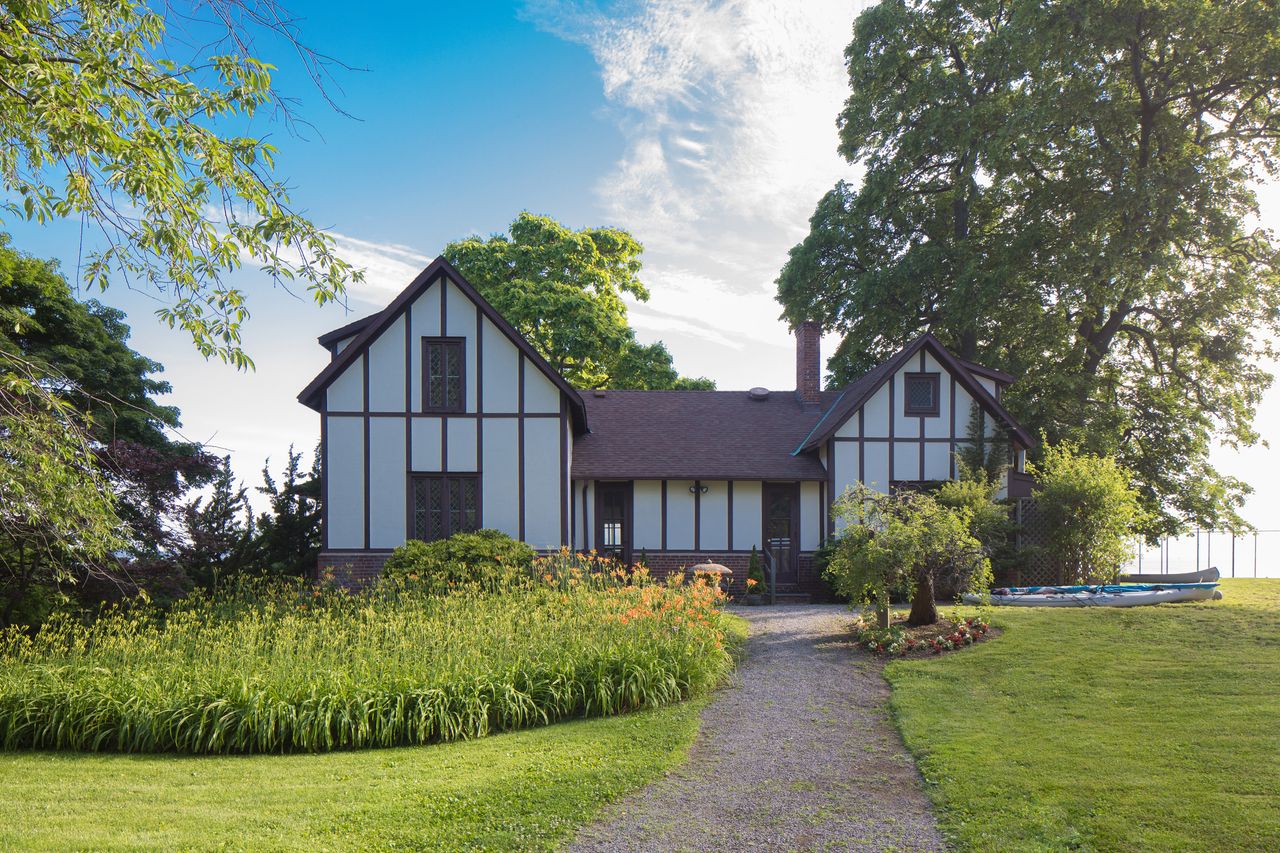 The house that inspired Gatsby's mansion is on sale for $13 million ...