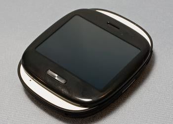 Review: Microsoft KIN, Part One: Design | Windows Central