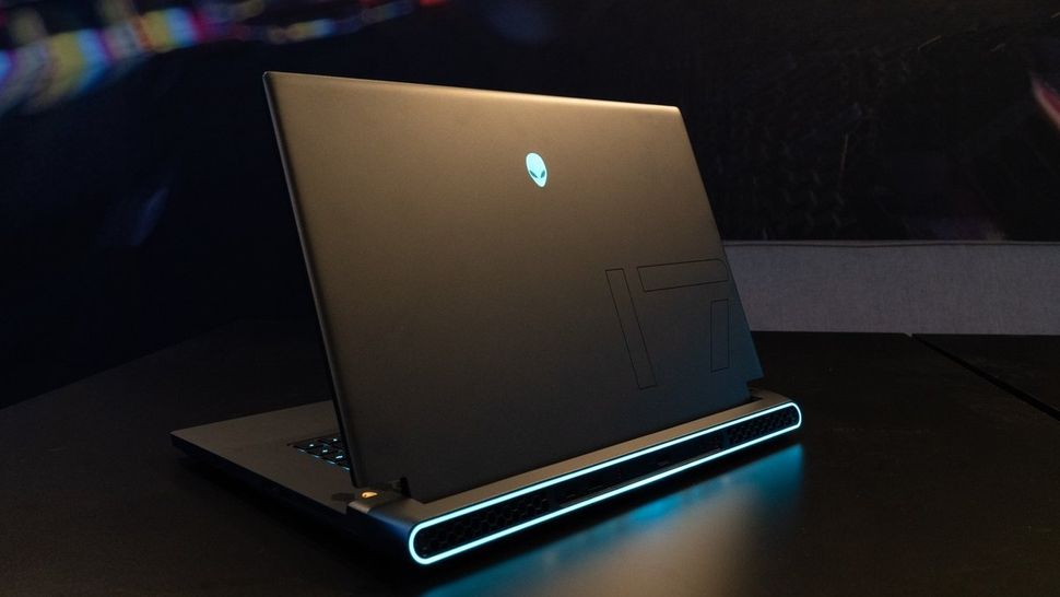 Alienware m17 r5 is now available — it's the world's most powerful 17 ...