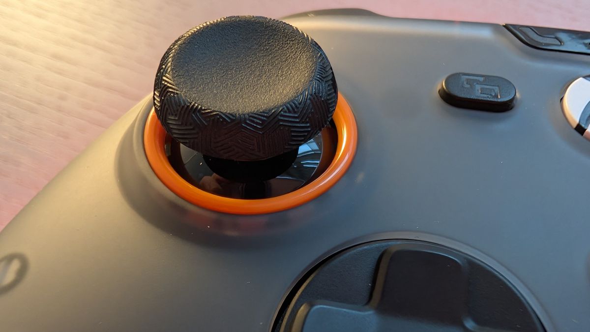 Scuf Valor Pro review: This hall-effect joypad won my heart | Windows ...