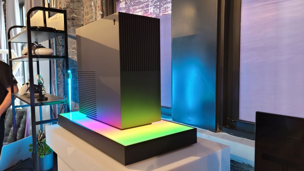 Alienware made a concept gaming server to take on PC game streaming at ...