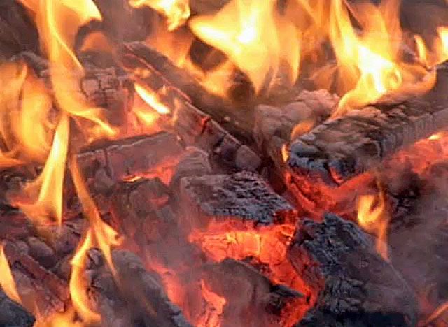 Firewalking Physics: The Wrong Way to Walk on Hot Coals | Live Science