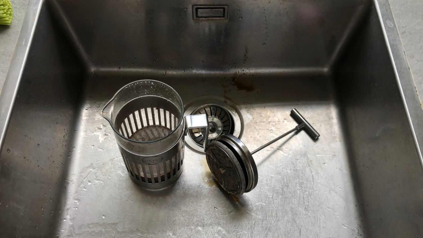 How to clean a French press: cafetière-care tips from a barista | Homes ...