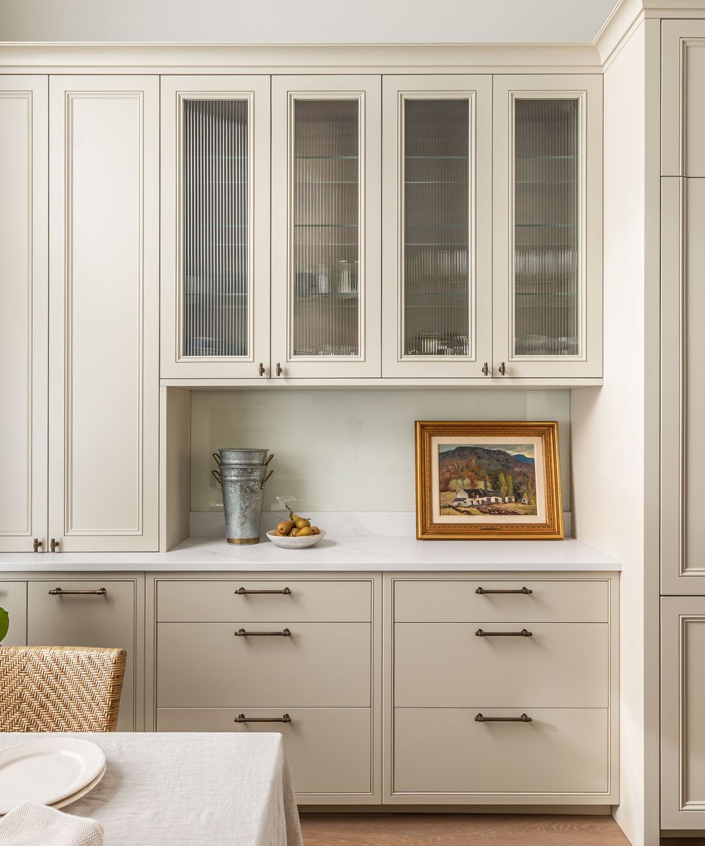10 kitchen cabinet color trends dominating 2025 | Homes and Gardens