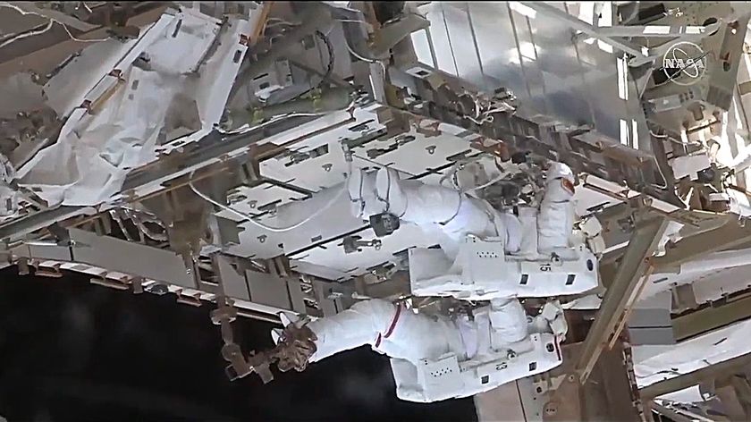 The Spacewalks of Expedition 59 in Photos | Space