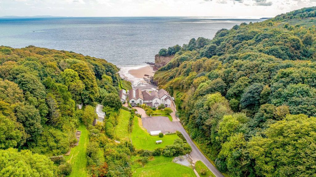 A gorgeously secluded home set on its own private beach that's a ...