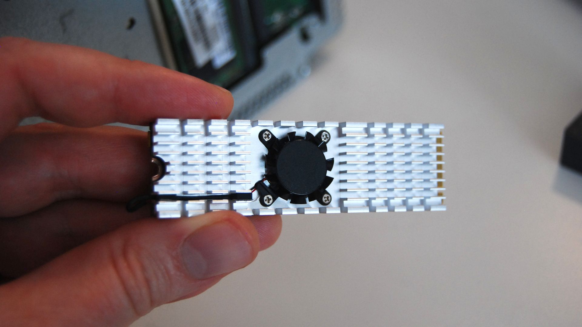 This Lenovo mini PC is the first I've seen to use a discrete NPU, but ...