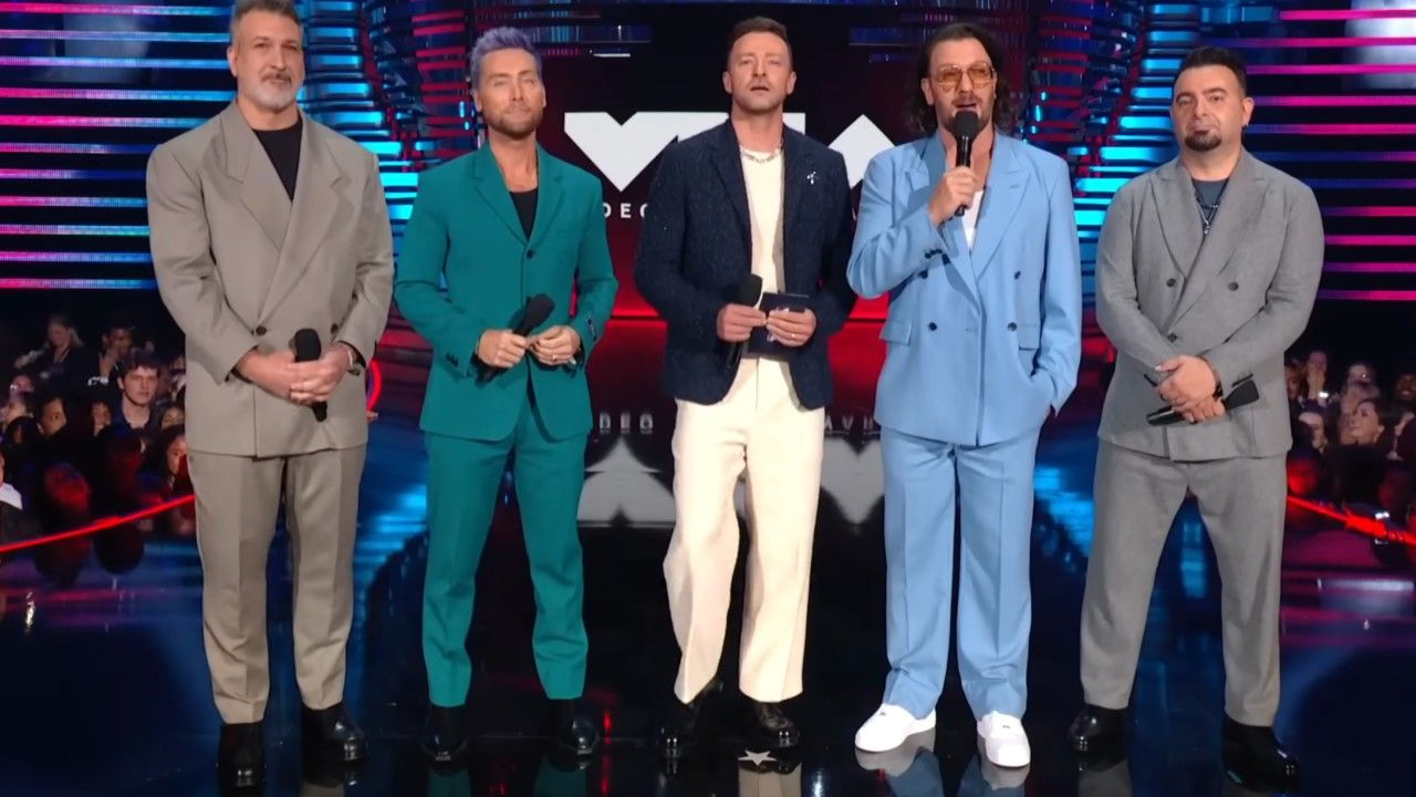 *NSYNC Reunited For A Surprise Performance And Fans Are Really In Their ...