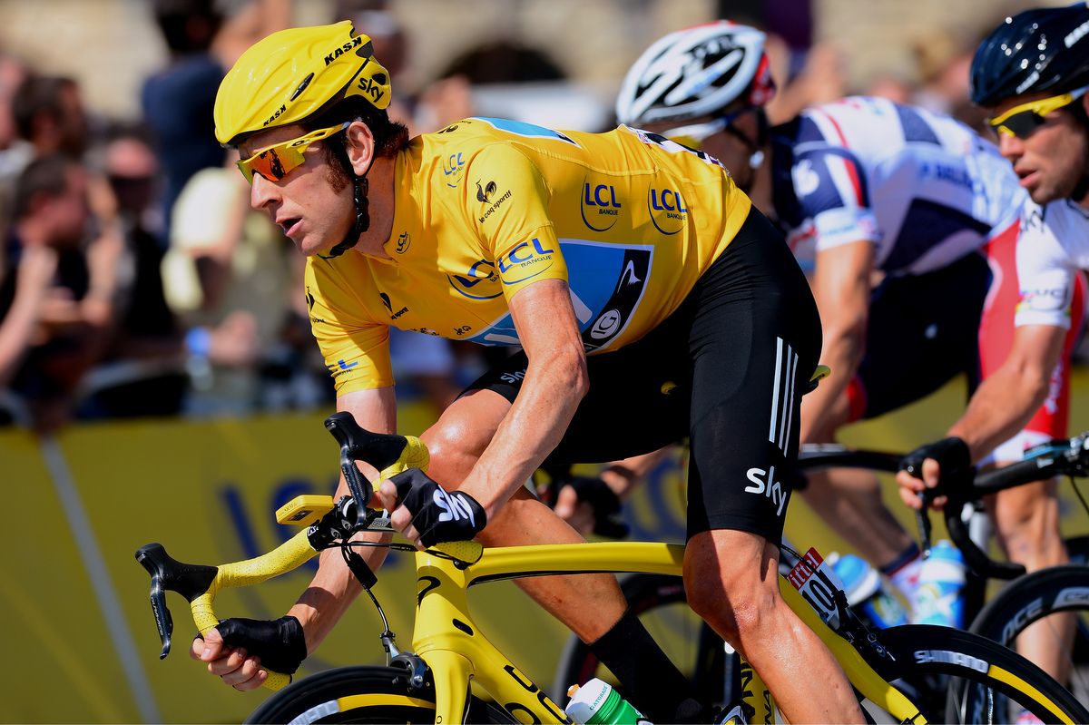 Bradley Wiggins to train as social worker as he 'detaches' from cycling ...