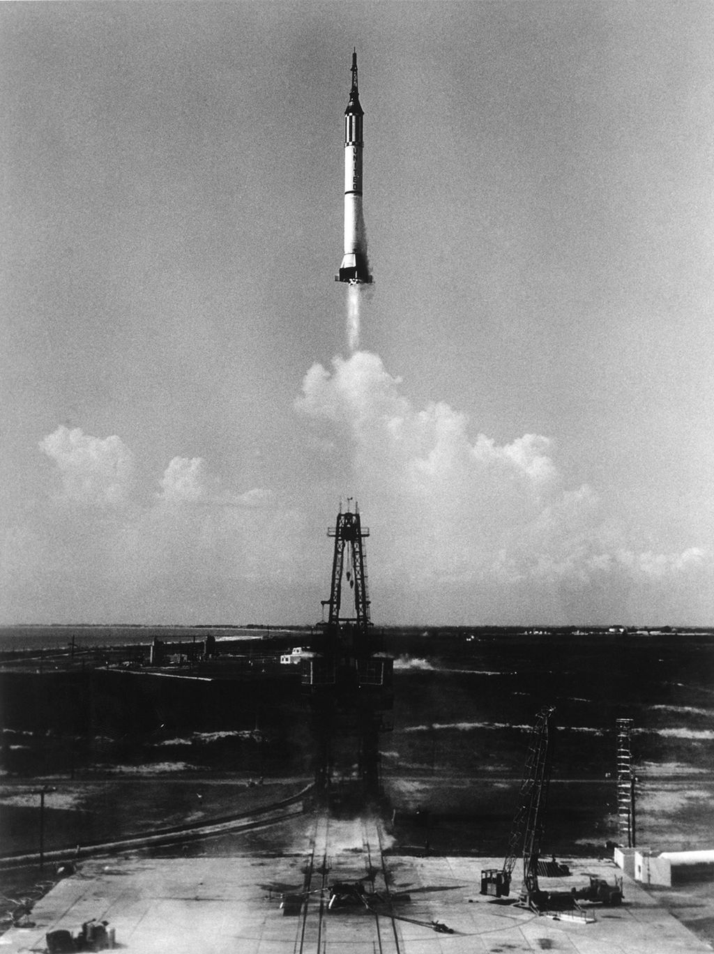 Building Project Mercury: Test Flight Photos of NASA's First Spaceship ...