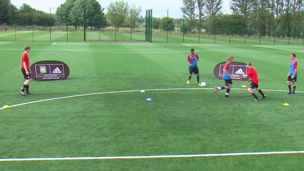 Master technique: combination plays | FourFourTwo