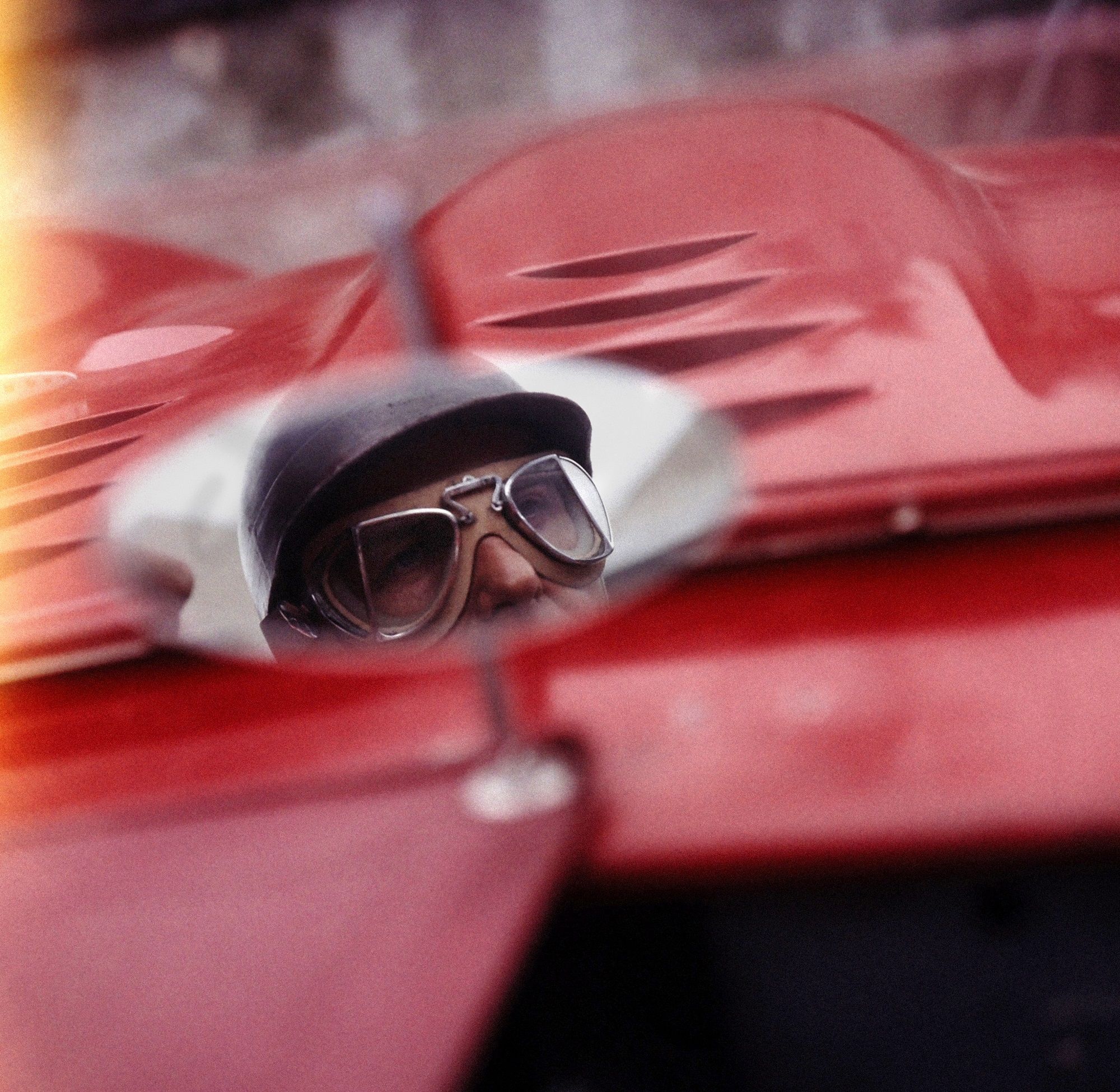 200 unpublished prints from archives of the famous LIFE magazine go on ...