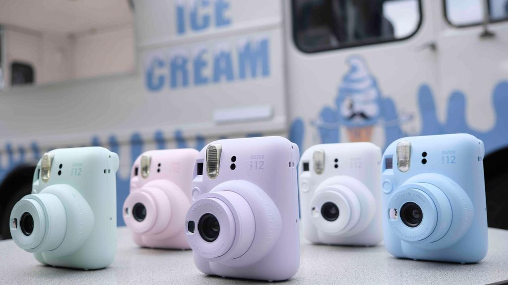 Instax Mini 12 vs 11 | Digital Camera World