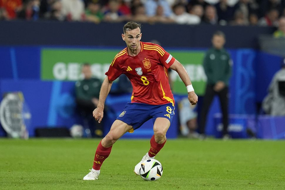 Best Spanish midfielders | FourFourTwo