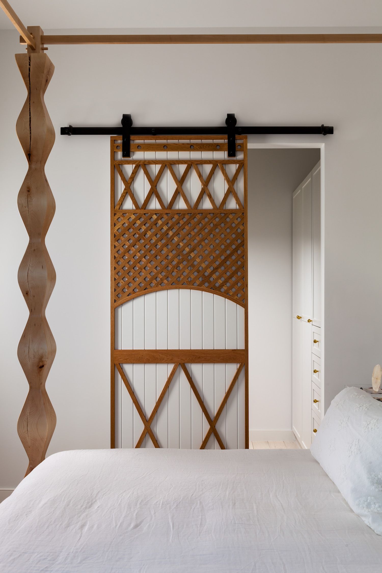 Explore A Modern, Colourful & Eclectic Beach House