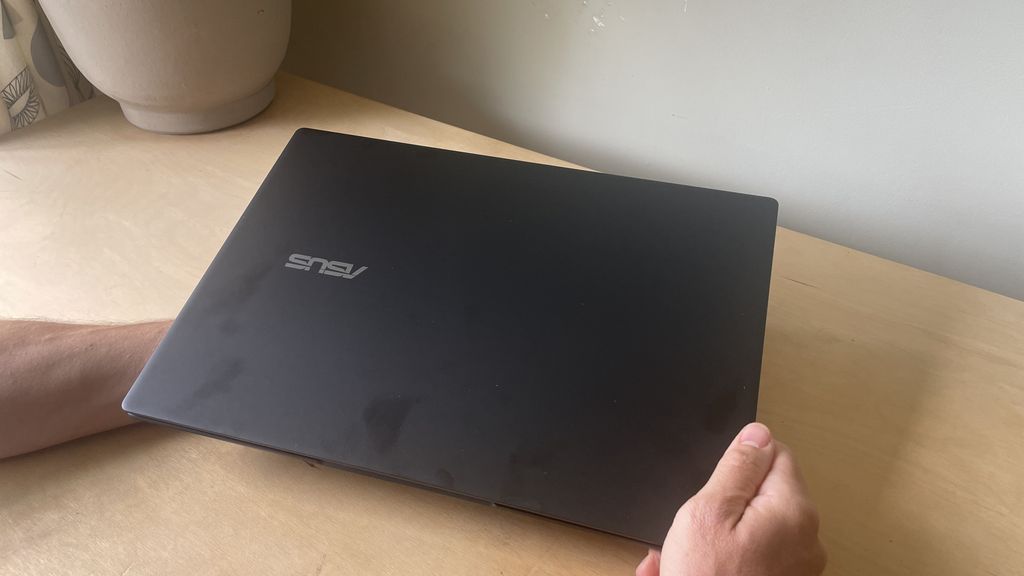 ASUS V16 review: GPU good, CPU bad | Creative Bloq