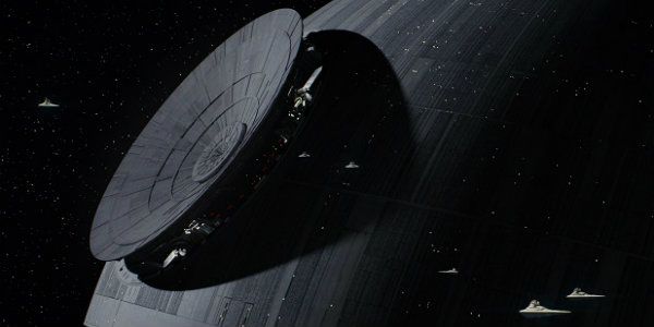 Apparently Rogue One's Reshoots May Have Been Run By Another Director ...