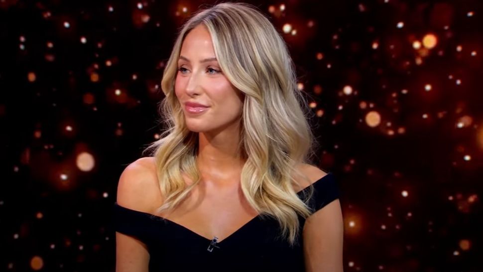 After Alix Earle Posted A Hilarious Attempt At A Viral TikTok Dance ...