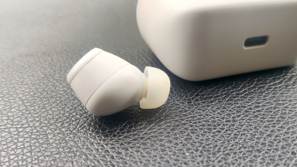 Creative Zen Air SXFI earbuds review: good budget buds let down by iffy ...