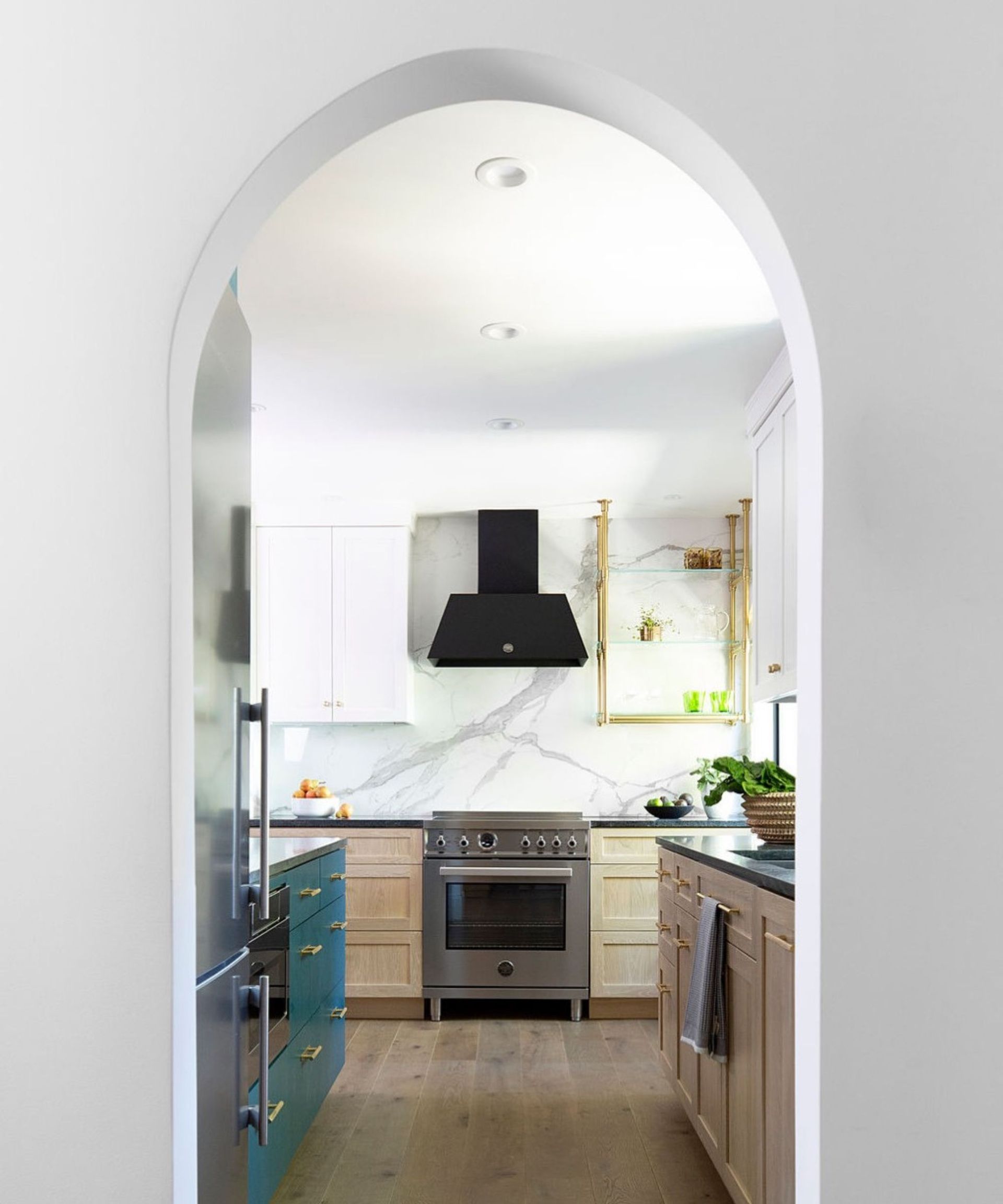 16 kitchen layout ideas tried and tested by designers | Homes and Gardens