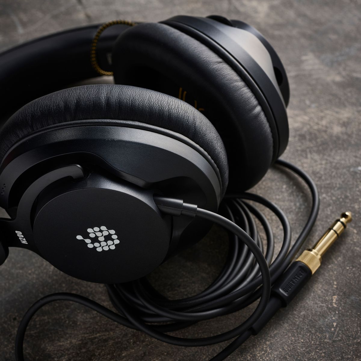 “A good all round headphone suited to recording, mixing and mastering ...