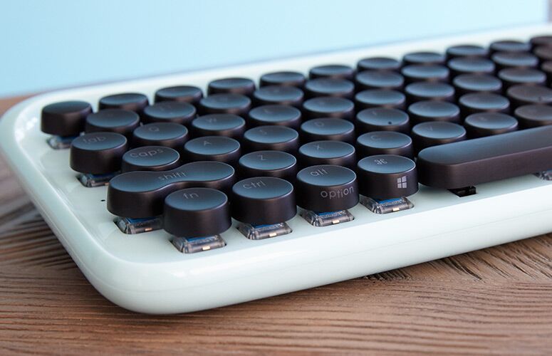 Lofree DOT Keyboard Review | Laptop Mag