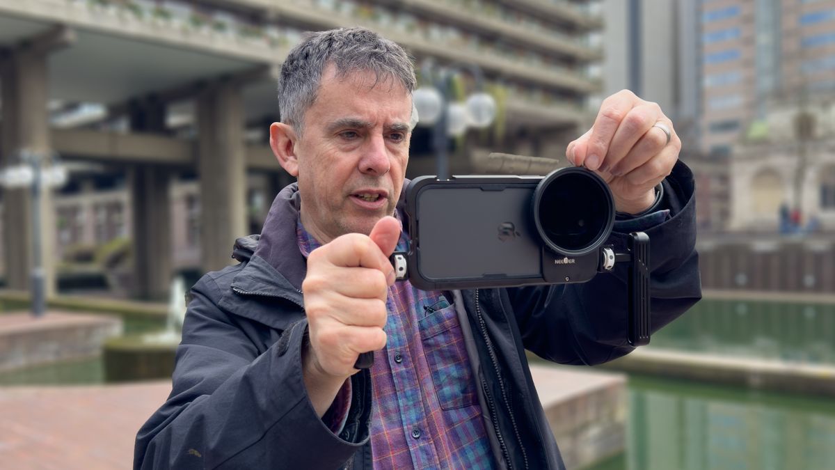 Neewer iPhone 15 Pro Max Phone Cage review | Digital Camera World