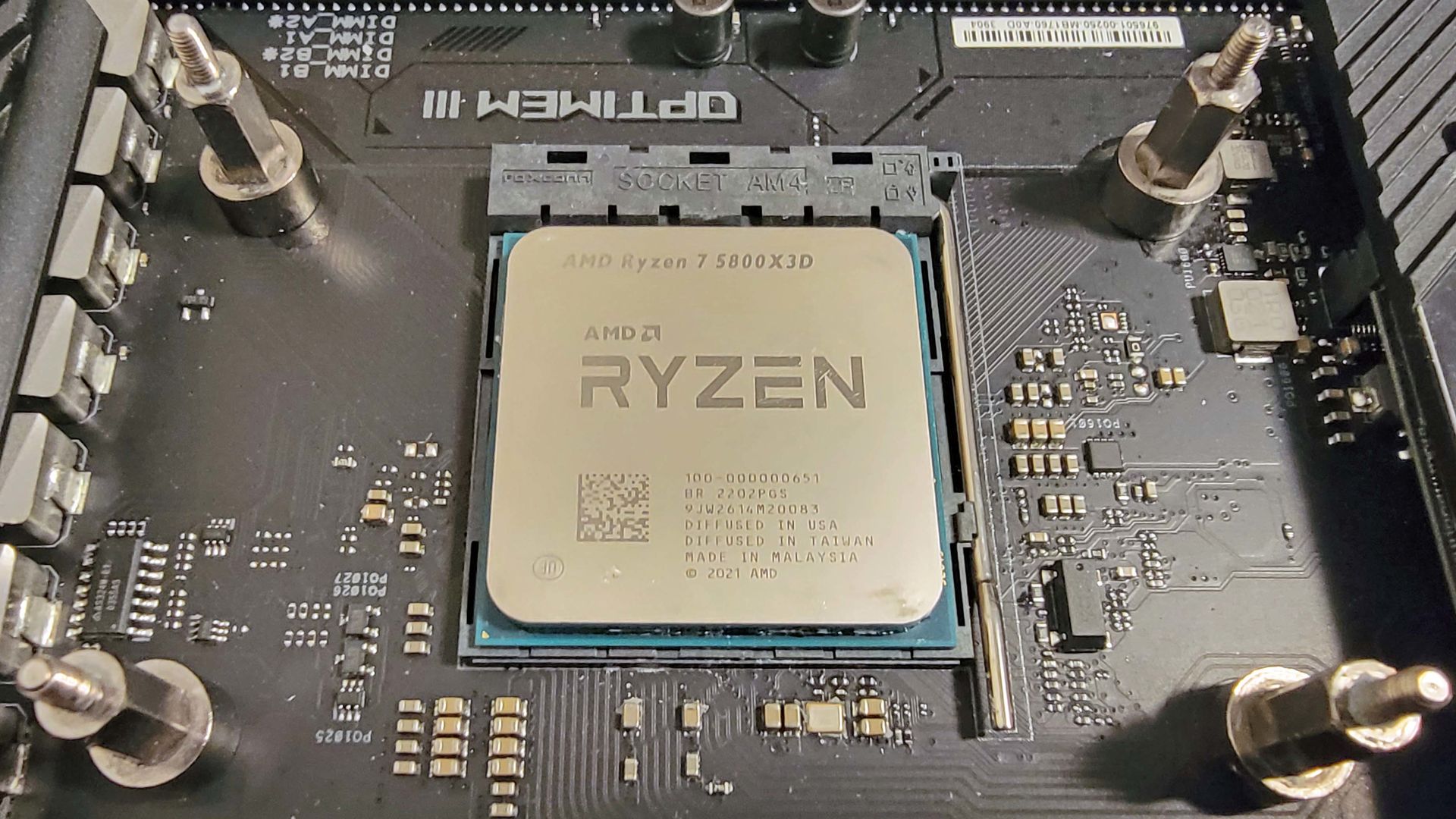 AMD's legacy Ryzen 7 5800X3D chips now sell for up to $800, more than a ...