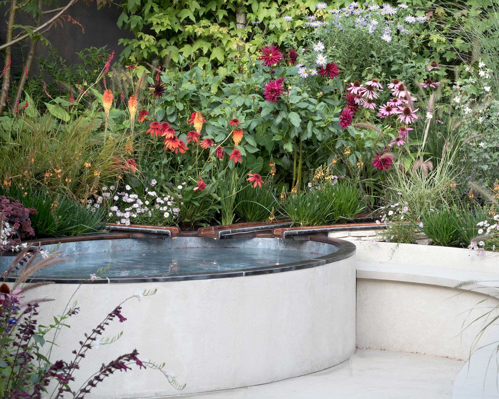 Flower bed ideas: 24 ways to create floral displays outdoors | Gardeningetc