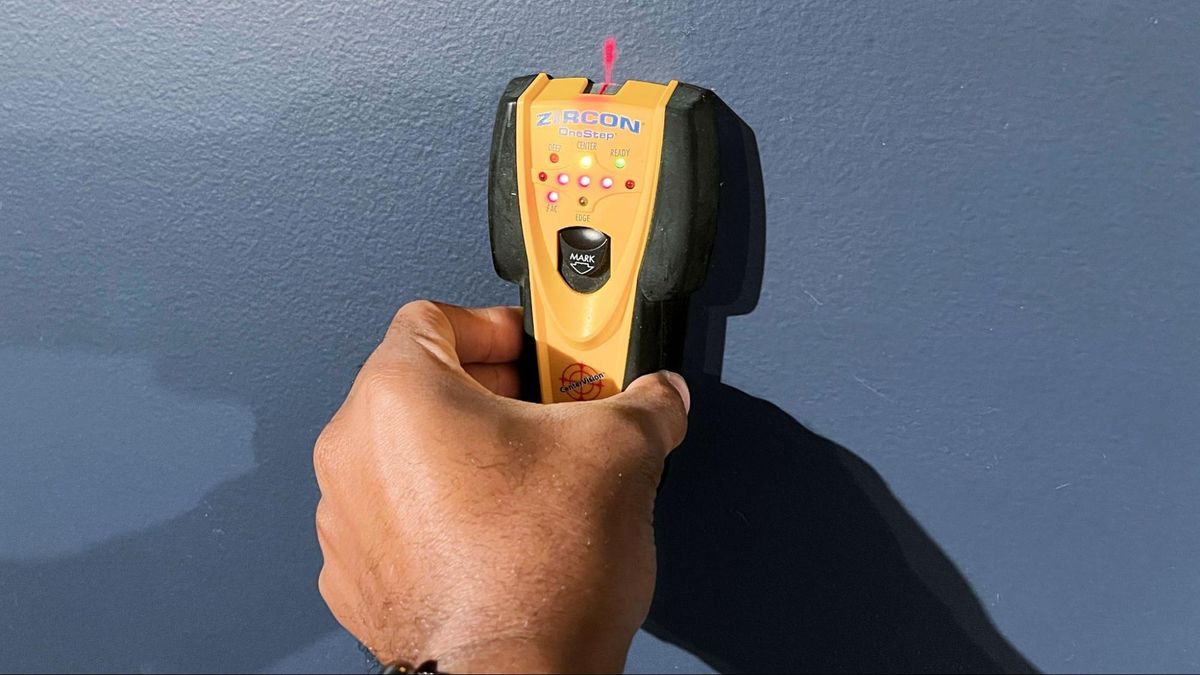 How to Install a Desk or Wall Mount for Your Monitor | Tom's Hardware