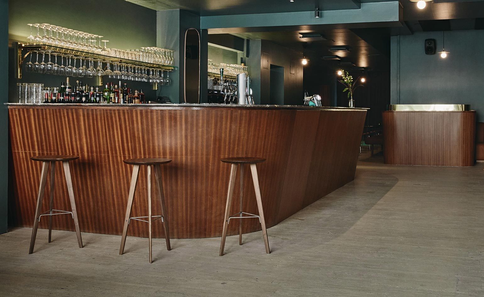 Jackie Bar | Wallpaper