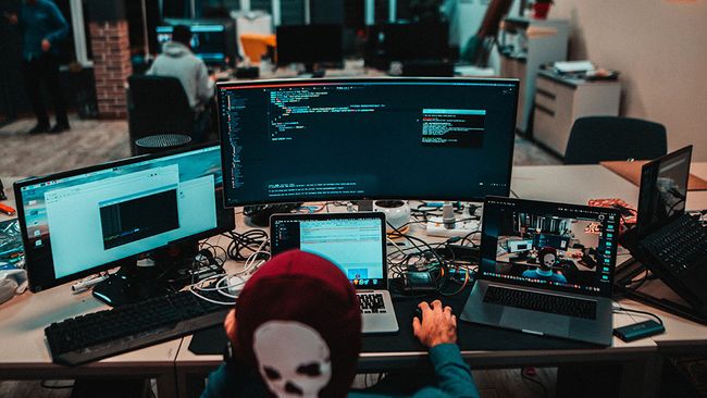 Black screen on MacBook Pro? Here's how to fix it | Creative Bloq