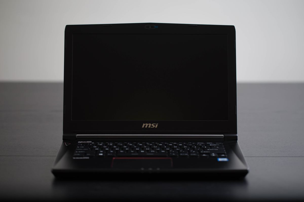 MSI GS40 6QE Phantom Gaming Laptop First Look - Tom's Hardware | Tom's ...