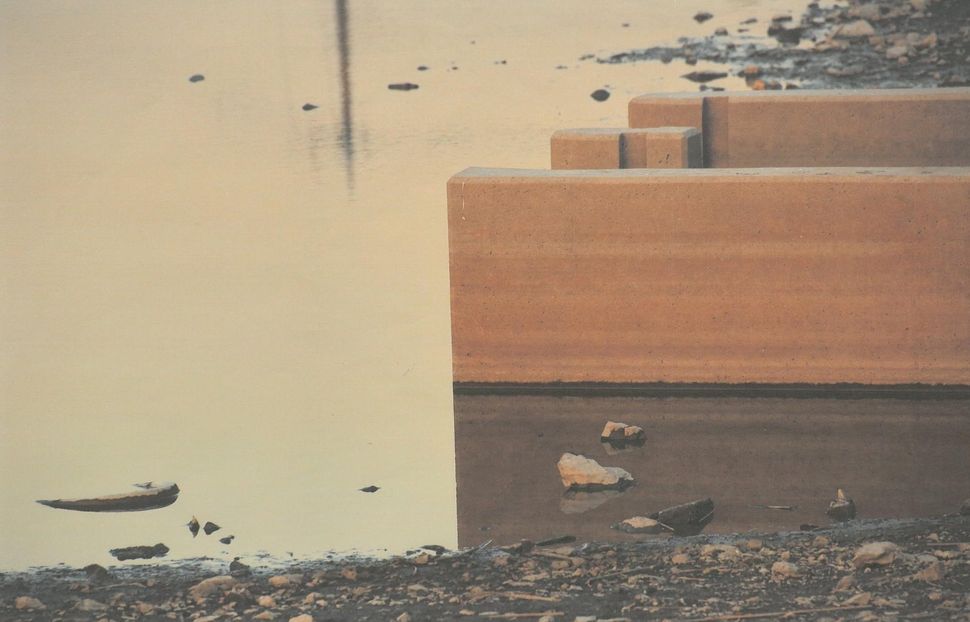I promise this wild optical illusion is a real photo | Creative Bloq