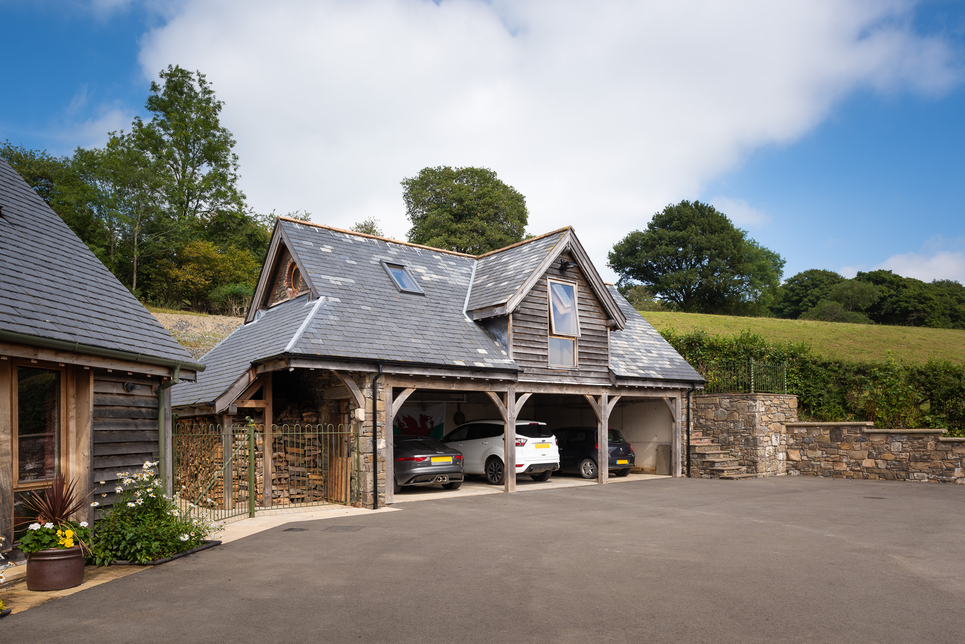 Oak Frame Garages Guide | Homebuilding
