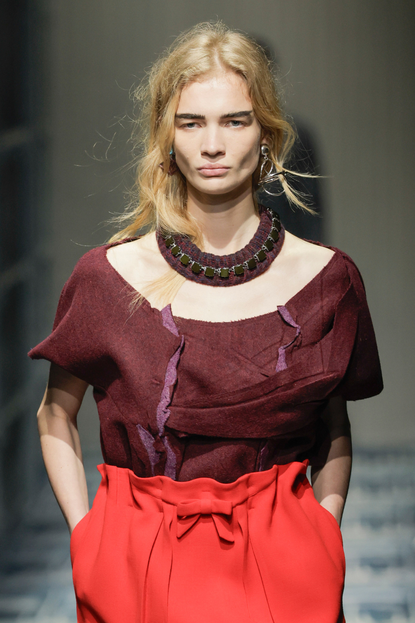 36 Of The Best Beauty Looks From The AW 2025 Runways | Marie Claire UK