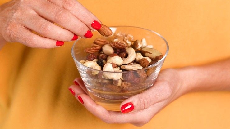 Seven nutrition myths busted – including why snacking isn’t bad for you ...