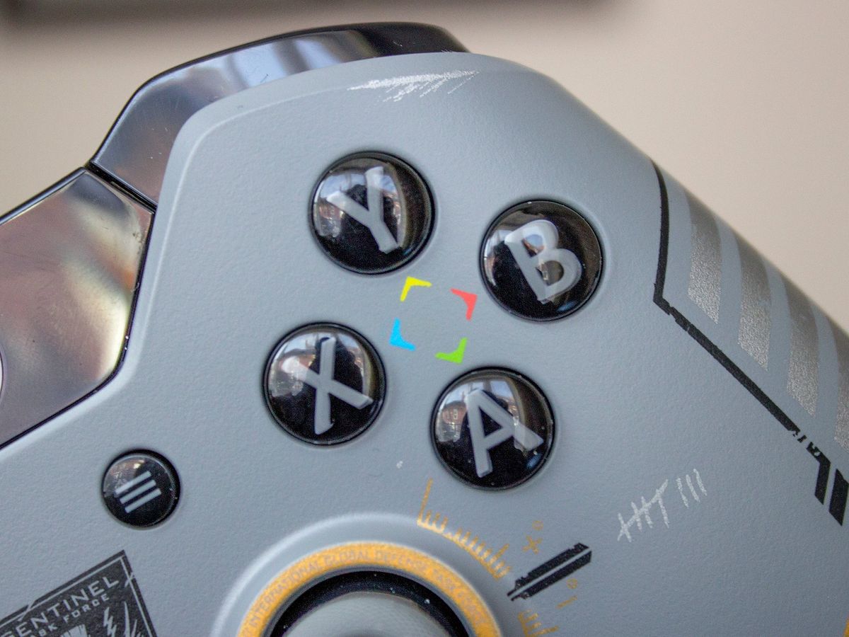 Here is the Call of Duty: Advanced Warfare limited edition controller ...