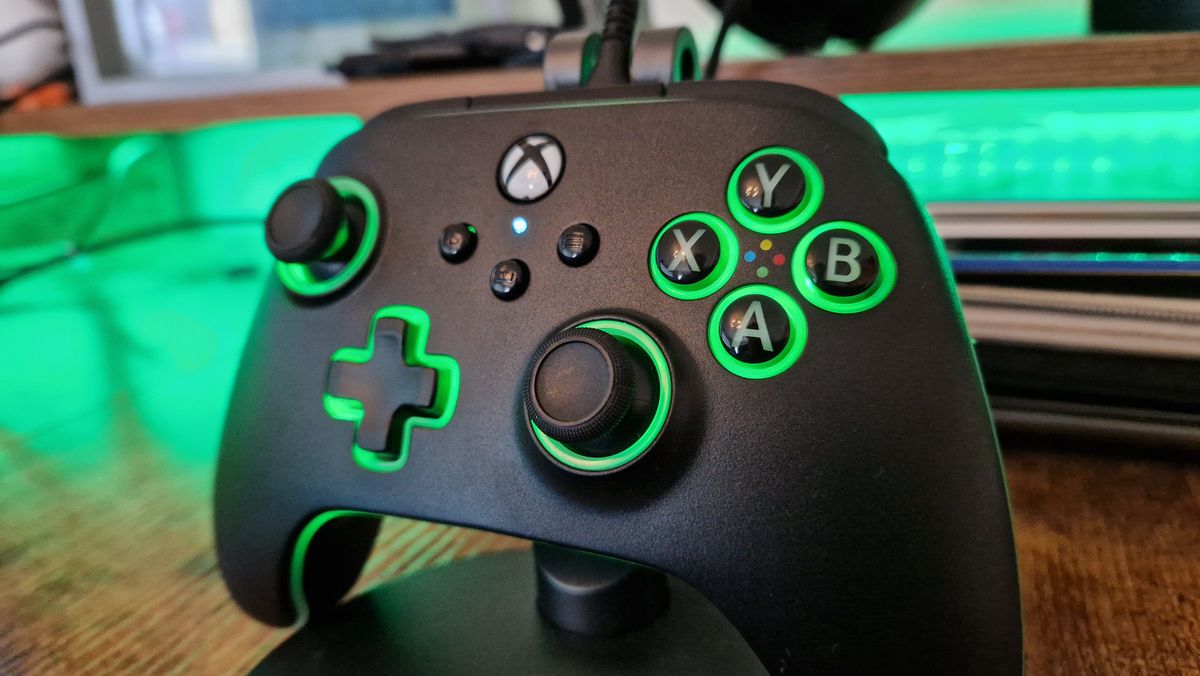 PowerA Advantage Controller review: "Someone put RGB eyeliner on a ...