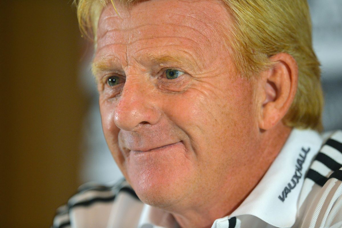 Strachan excited ahead of England clash | FourFourTwo