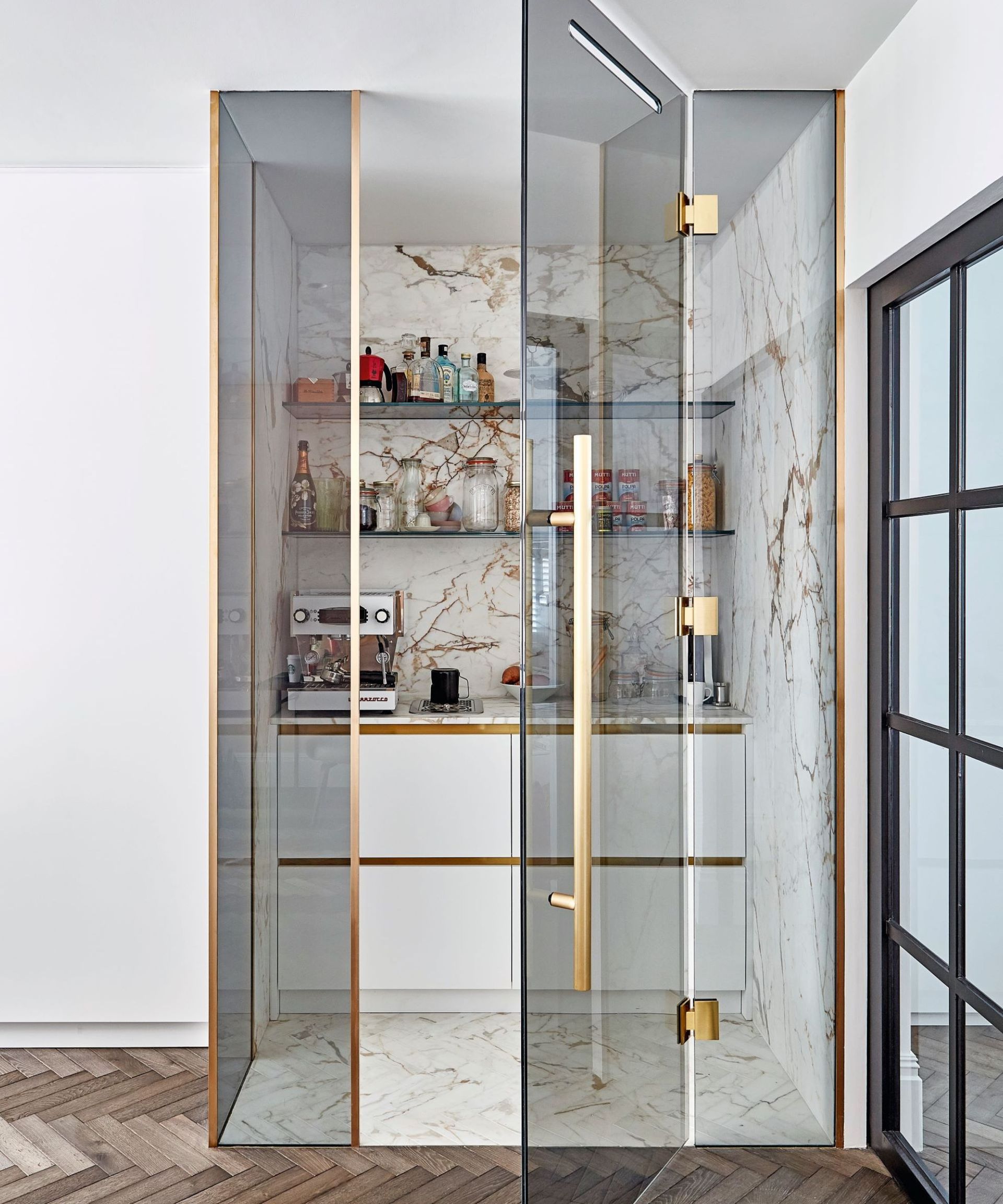 Decorating with marble: 16 luxe looks with precious stone | Homes and ...
