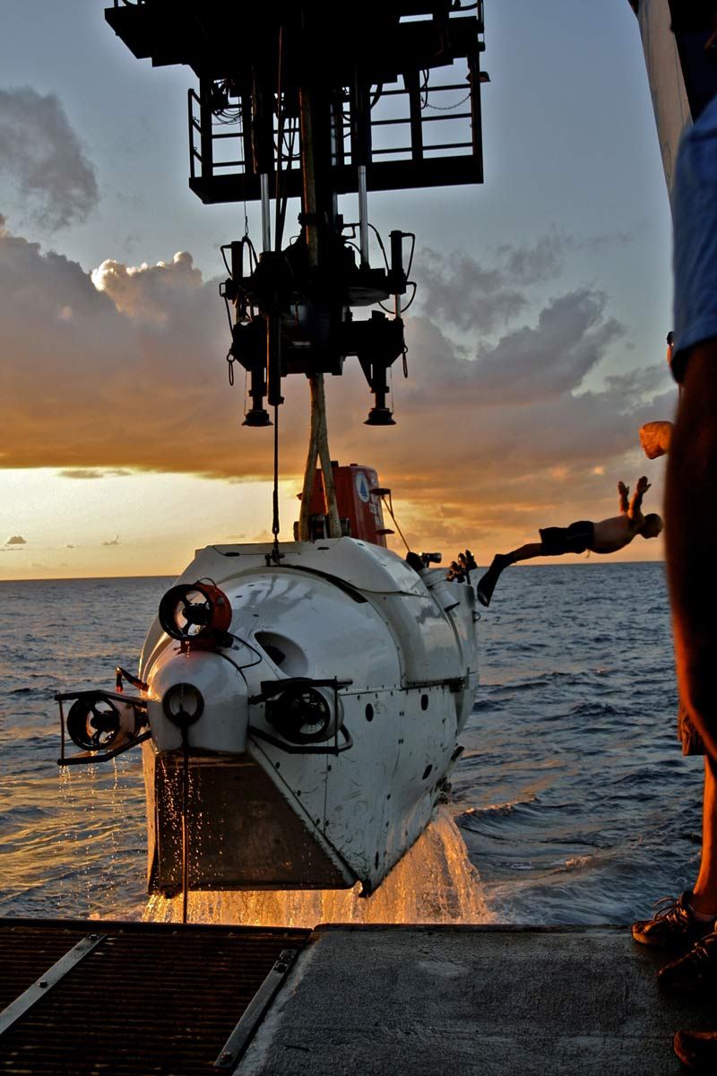 Deep-Sea Vehicle Alvin Gets Splashy Makeover | Live Science
